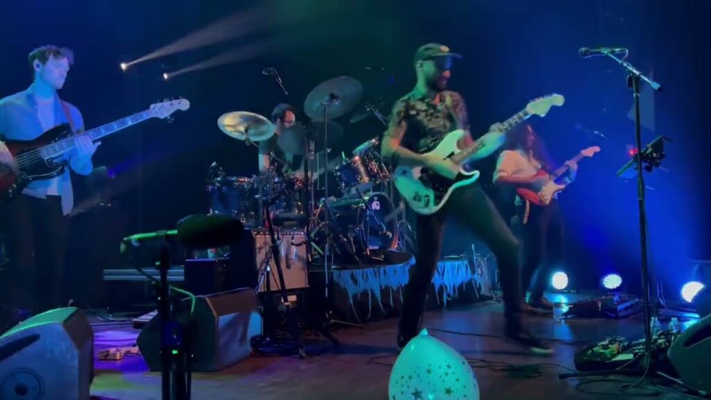 Gantzer does Pink Floyd - "Pigs (Three Different Ones) - NYE 12/31/2024 ...