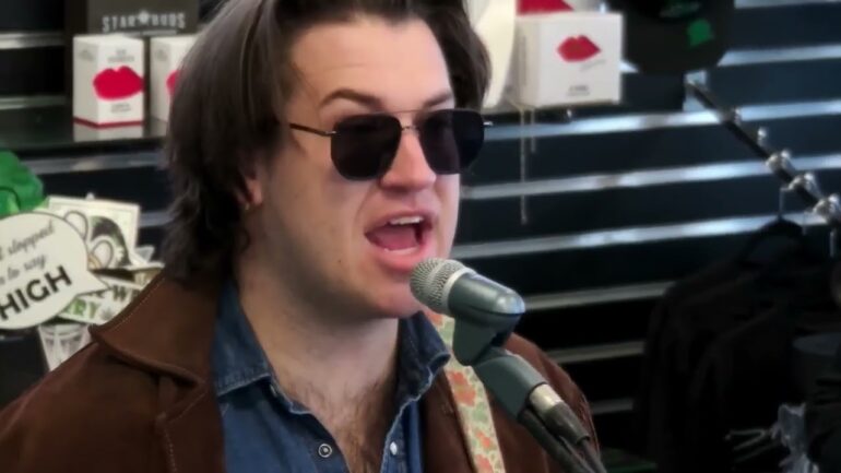 Star Buds Tiny Dispensary Set - Jackson Stokes - Buffalo.fm | Love Live ...